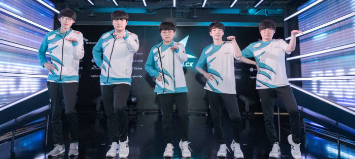 LCK จะเปลี่ยนรูปแบบการแข่งขันอีสปอร์ต ในฤดูกาล 2021