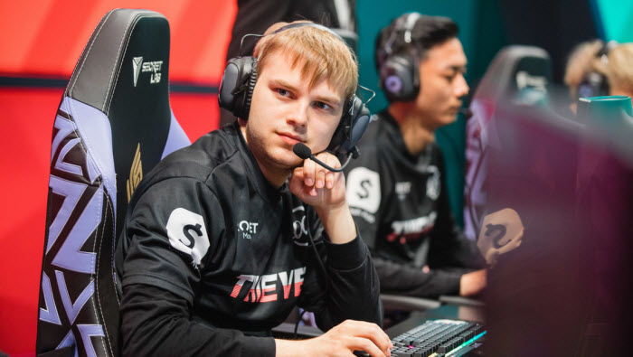 100 Thieves Abbedagge เป็นผู้นำใน KDA มิดเลนศึกอีสปอร์ต LCS